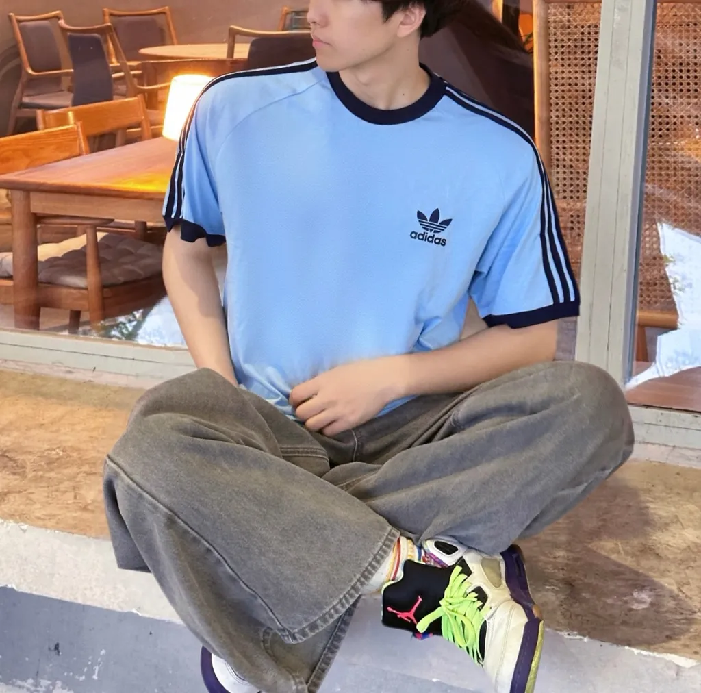 [무료배송/항공특송] 아디다스 아디컬러 3S 스트라이프 반팔 티셔츠 공용 블루 JN7018 | 크로켓