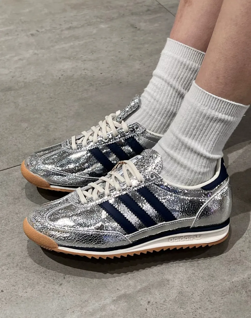 [무료배송/항공특송]아디다스 오리지널스 SL 72 OG 메탈 실버 네이비 JH8654 | 상품 상세 | 크로켓