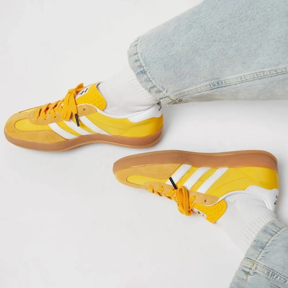 아디다스 가젤 인도어 올모스트 옐로우 화이트 남성 여성 운동화 IE6606 | 상품 상세 | 크로켓