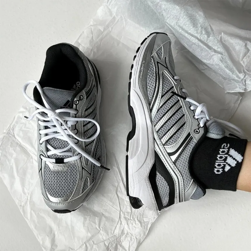 아디다스 스피리테인 2000 운동화 메탈릭 실버 IH9979 | 상품 상세 | 크로켓