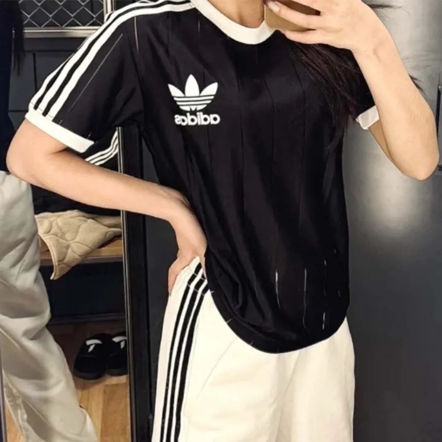 아디다스 아디컬러 3S 핀 스트라이프 여성 반팔 티셔츠 IX5505 | 상품 상세 | 크로켓