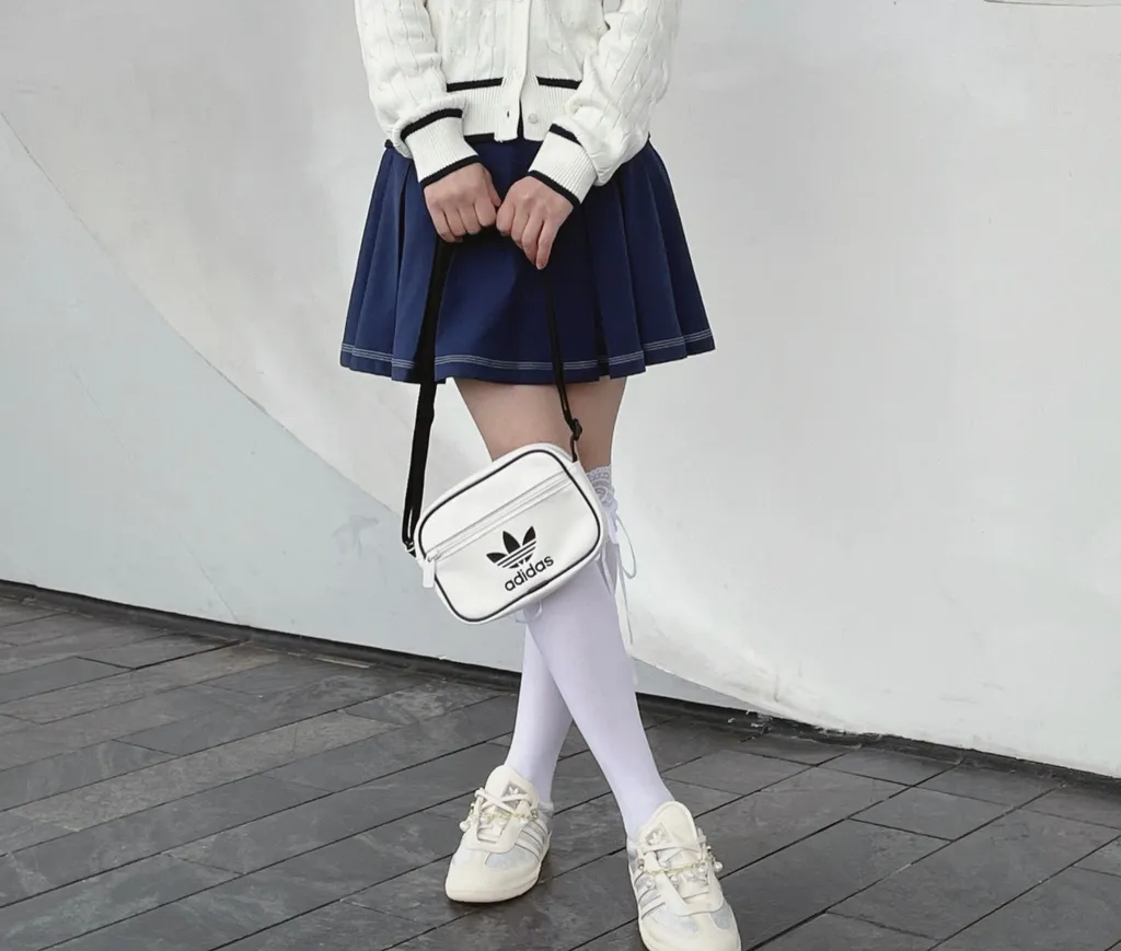 [무료배송/항공배송] 아디다스 아디컬러 1.5L 미니 숄더 크로스바디 백 화이트 JI9445 | 상품 상세 | 크로켓