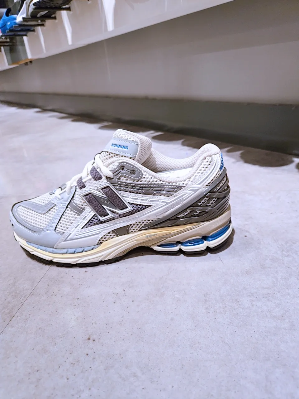 뉴발란스 New Balance 남녀공용 U1906N 운동화 U1906NA U1906NC | 상품 상세 | 크로켓