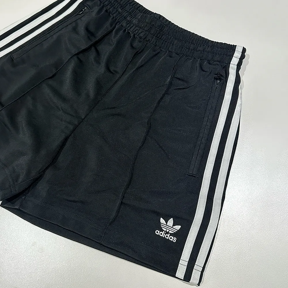 [국내 배송] 아디다스 파이어버드 쇼츠 블랙 여성 반바지 IU2425 | 상품 상세 | 크로켓
