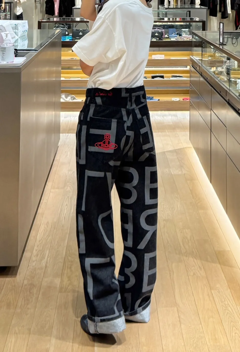 [비비안웨스트우드] 레드라벨 EXPLOSIVE 데님 릴렉스 스트레이트 팬츠 (블랙) 751008 / vivienne ...