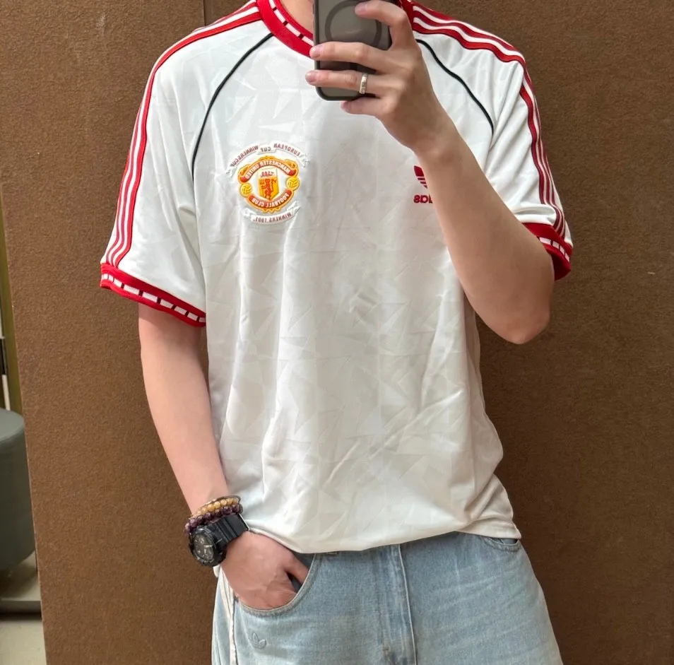 [무료배송/항공특송] 아디다스 오리지널스 맨체스터 유나이티드 반팔 축구 유니폼 JF0376 | 상품 상세 | 크로켓