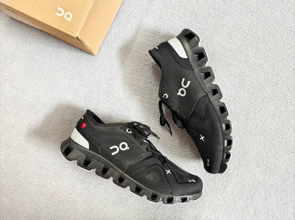[라스트시즌 세일/무배특가] (~275mm) (W) 온 러닝 클라우드 X 3 블랙 러닝화 60-98696 | 상품 상세 | 크로켓