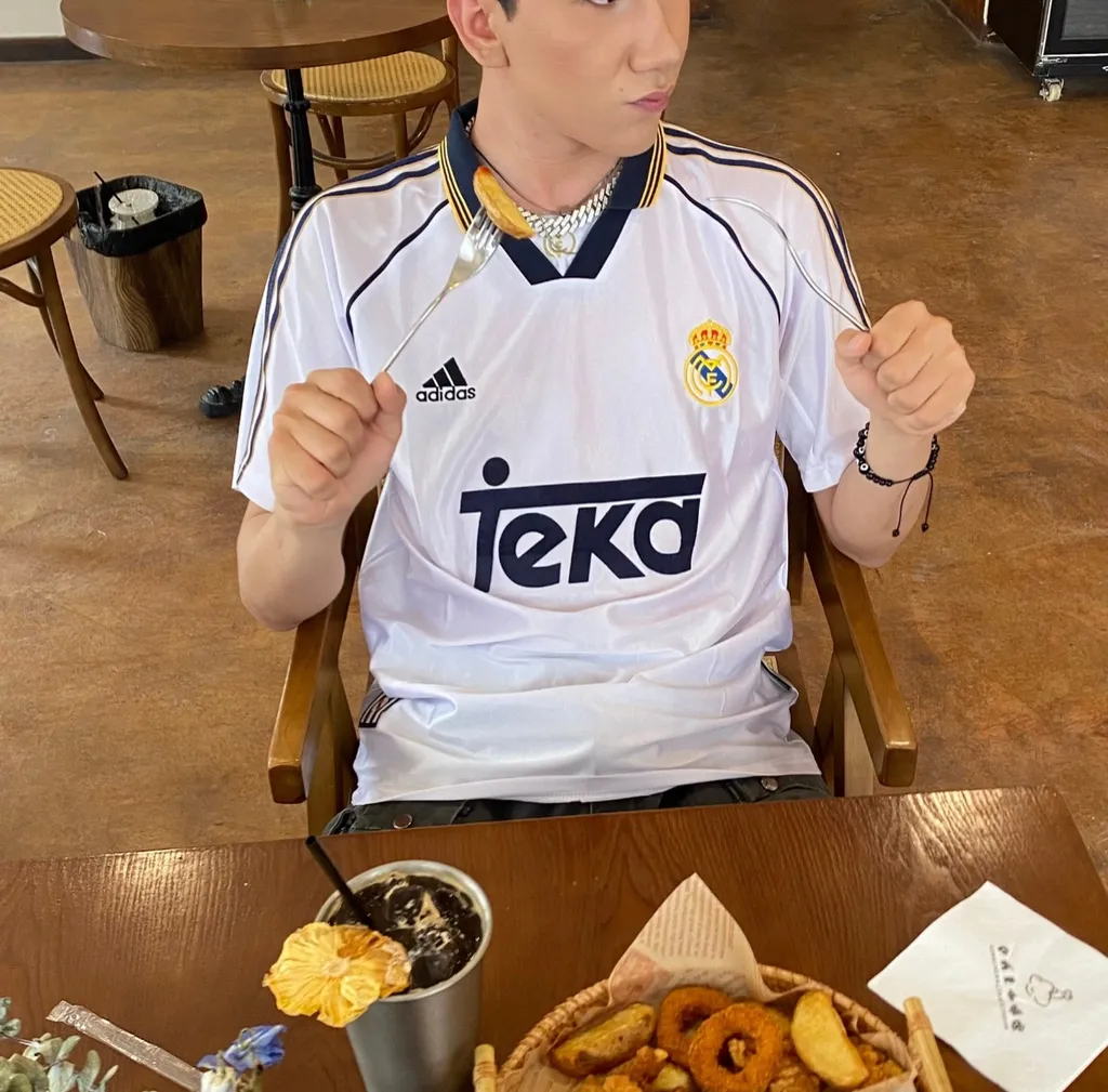 아디다스 레알 마드리드 SS25 반팔 축구 셔츠 화이트 JJ3801 | 크로켓