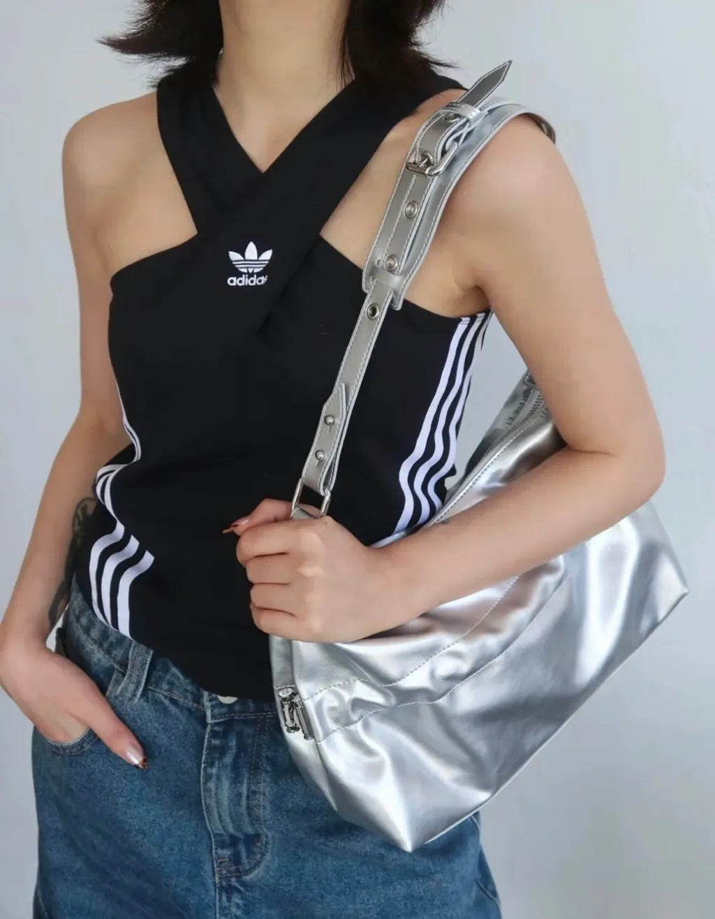 아디다스 아딜레늄 시즌 2 탱크탑 나시 아디다스 여자나시 아디다스여름나시 아디다스슬리브리스 블랙 JM9258 | 상품 상세 | 크로켓