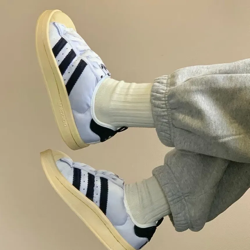 아디다스 오리지날 퍼피렛 슈퍼스타 슬립온 패딩신발 방한화 HP6697 | 크로켓