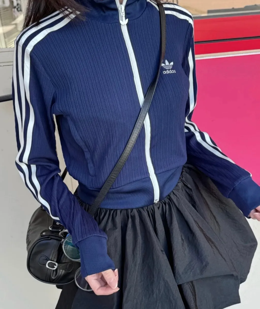 [무료배송/항공특송] 아디다스 여성 크롭 트랙탑 져지 자켓 네이비 KB8950 | 상품 상세 | 크로켓