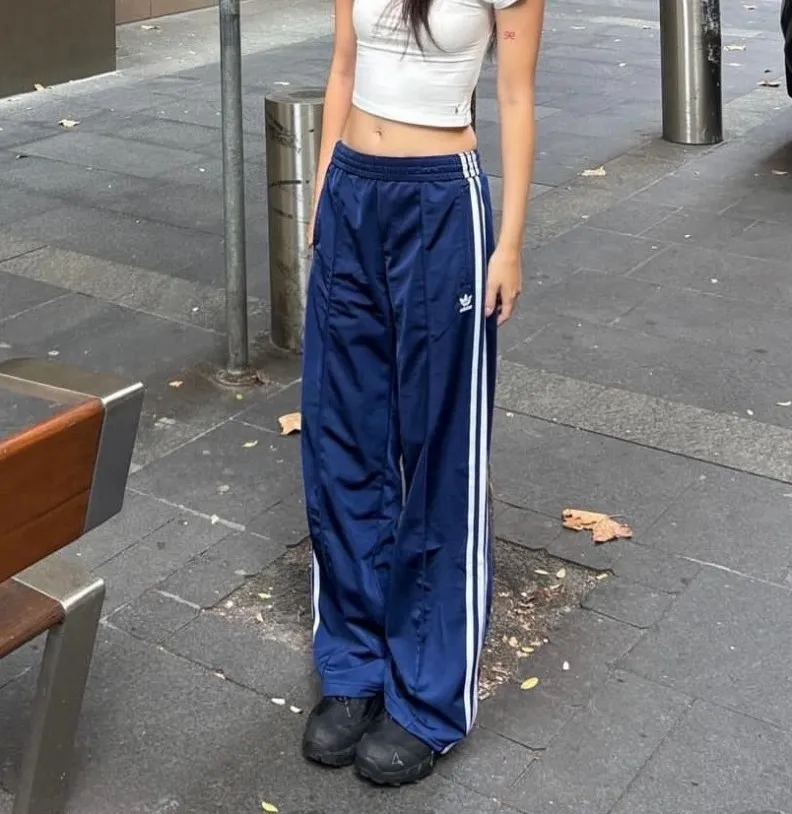 아디다스 파이어버드 루즈핏 여성 트랙 팬츠 트레이닝 바지 다크 블루 IL3817 | 상품 상세 | 크로켓